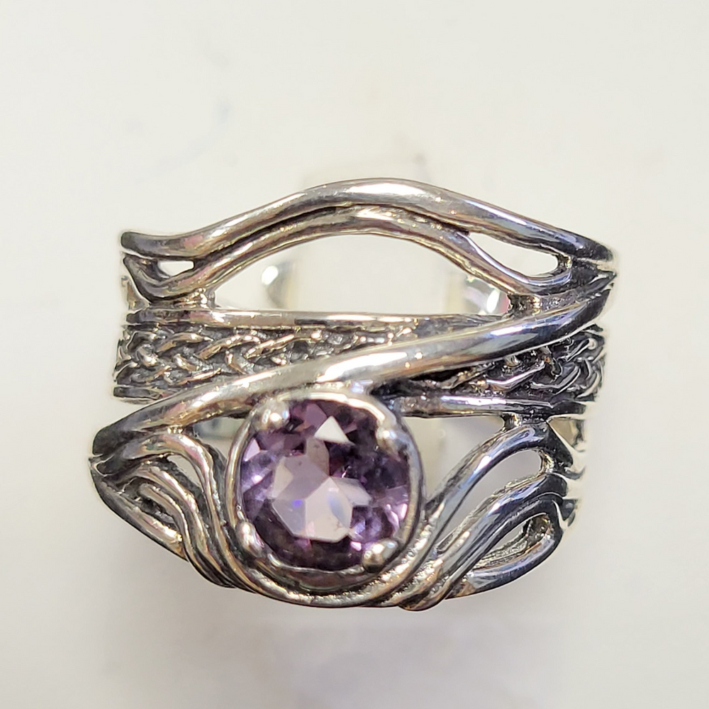 Irish Celtic Jewelry | Emerald Claddagh Birthstone Rings [Save Online ...