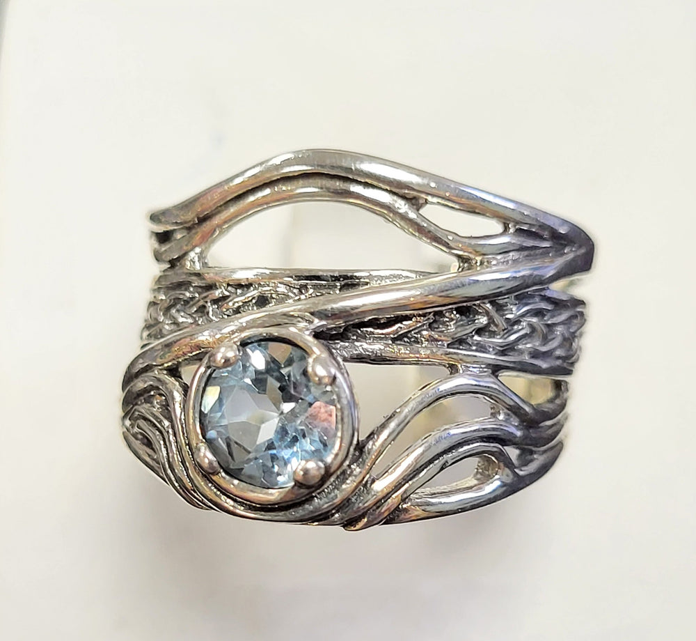 Irish Celtic Jewelry | Emerald Claddagh Birthstone Rings [Save Online ...